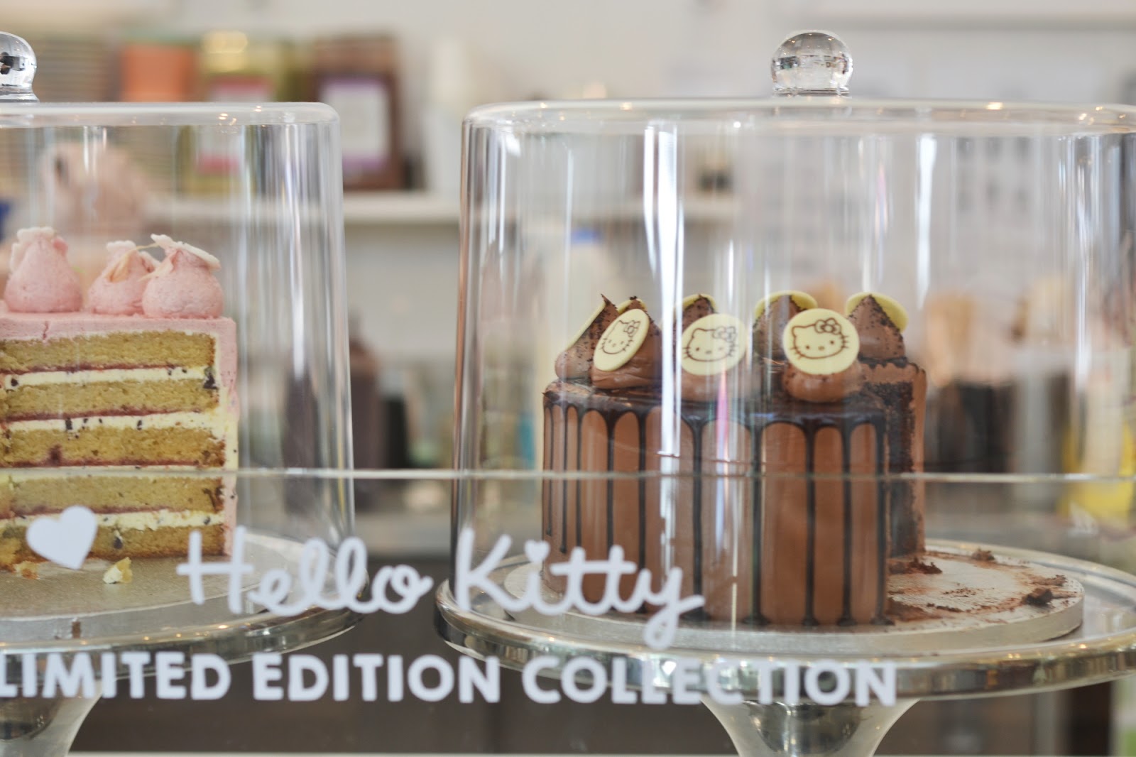 HelloKittyglasscakestands · Daisybutter