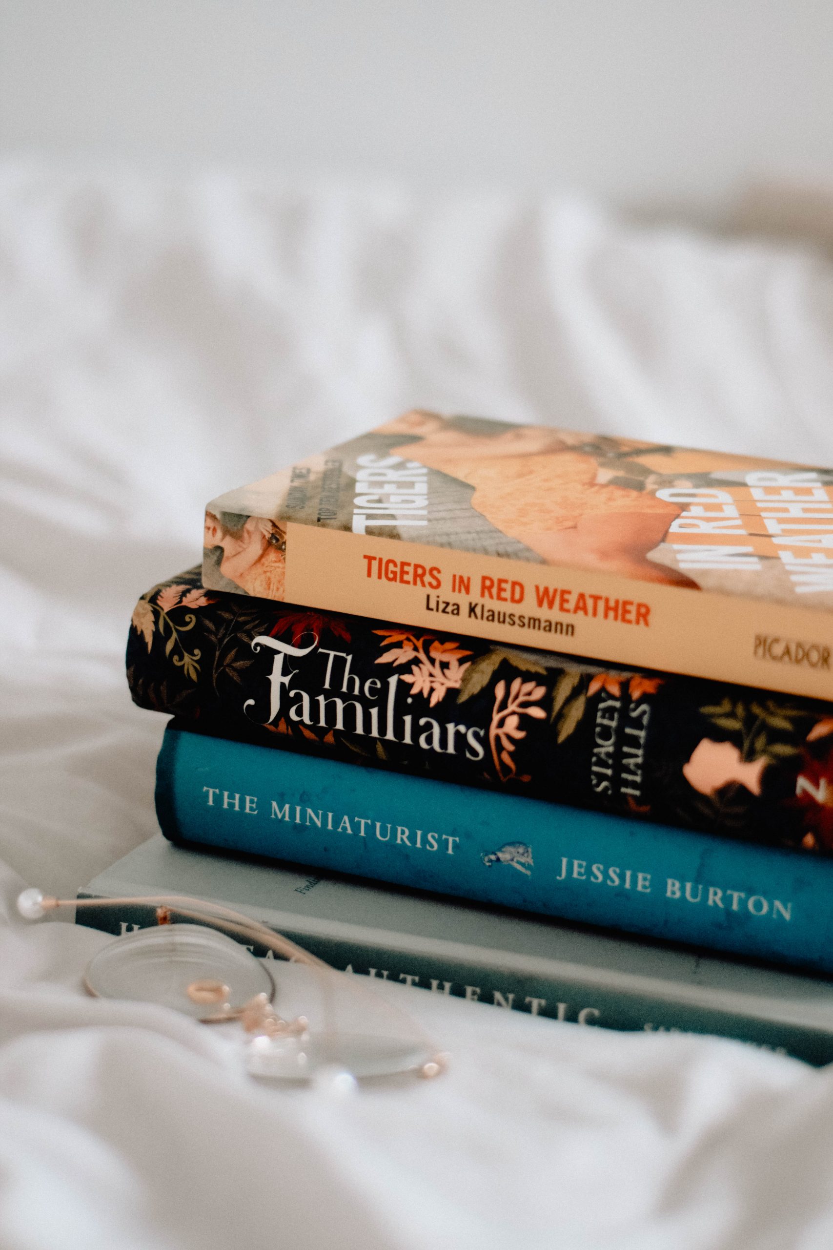 Books for Late Summer Escapism · Daisybutter