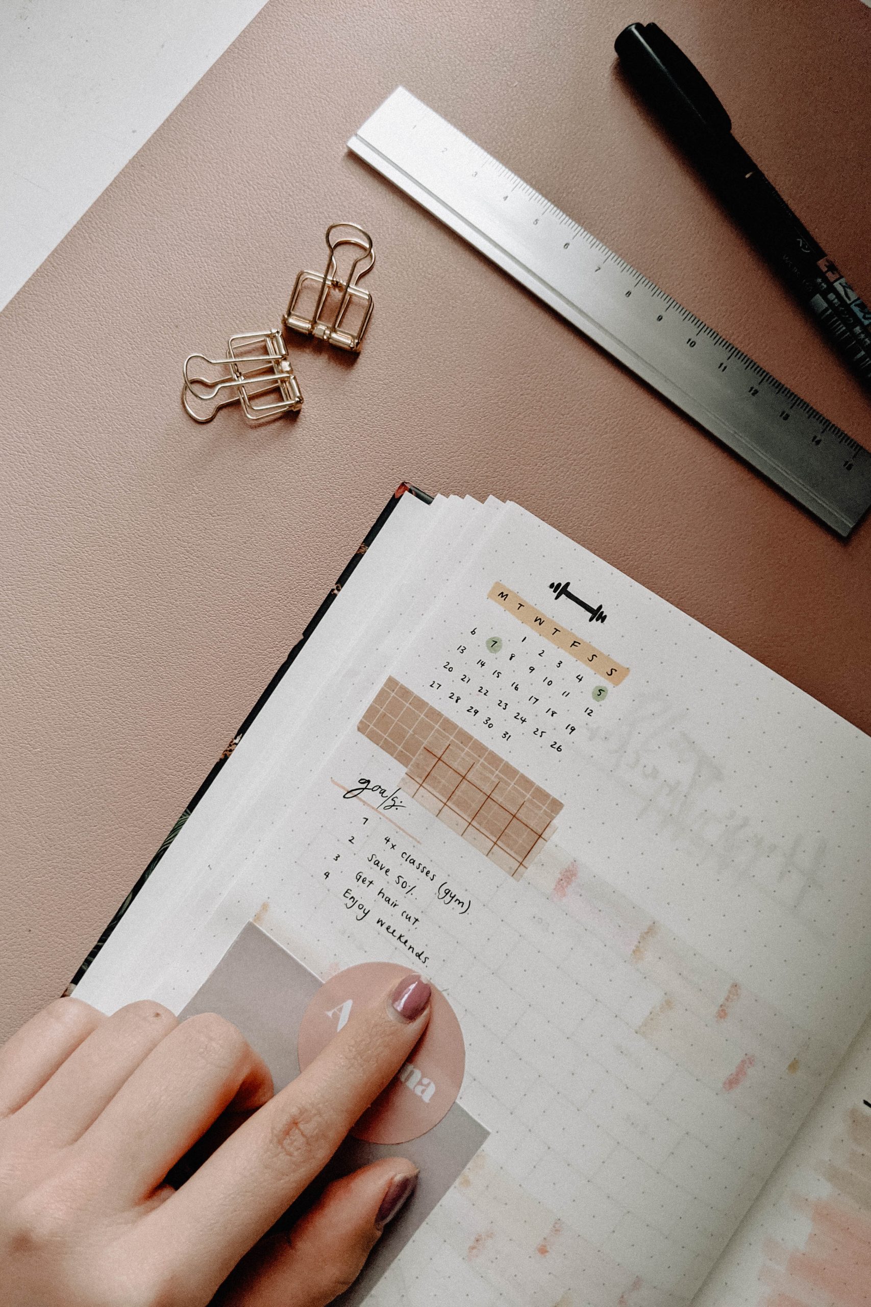 2020-bullet-journal-ideas-stay-on-track-7 · Daisybutter